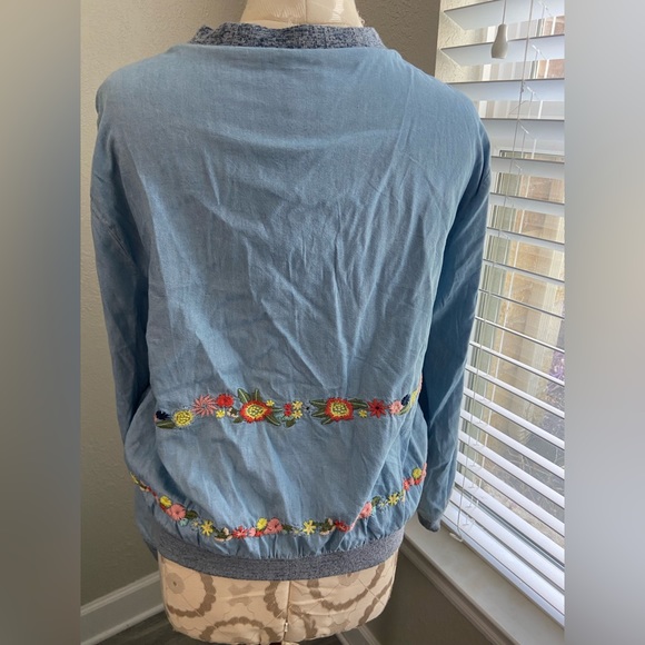 Gianni Bini | Jackets & Coats | Nwot Gb Chambray Colorful Embroidered ...
